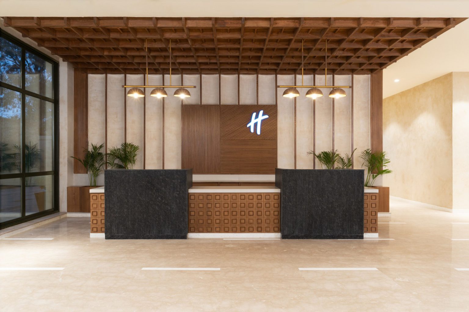 Holiday Inn Gurgaon NH8 Opens: A Prime Destination for Business and ...